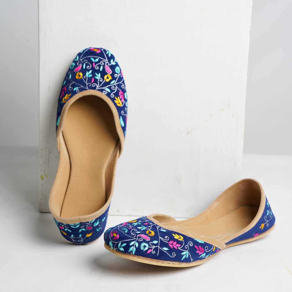 Kashmiri-Blue – Beautiful Pakistani Khussa for Women – MUBIMEX
